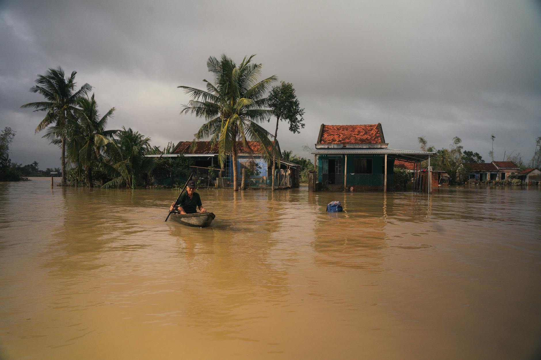 Saison des typhons au Vietnam central : que faire si une tempête ...