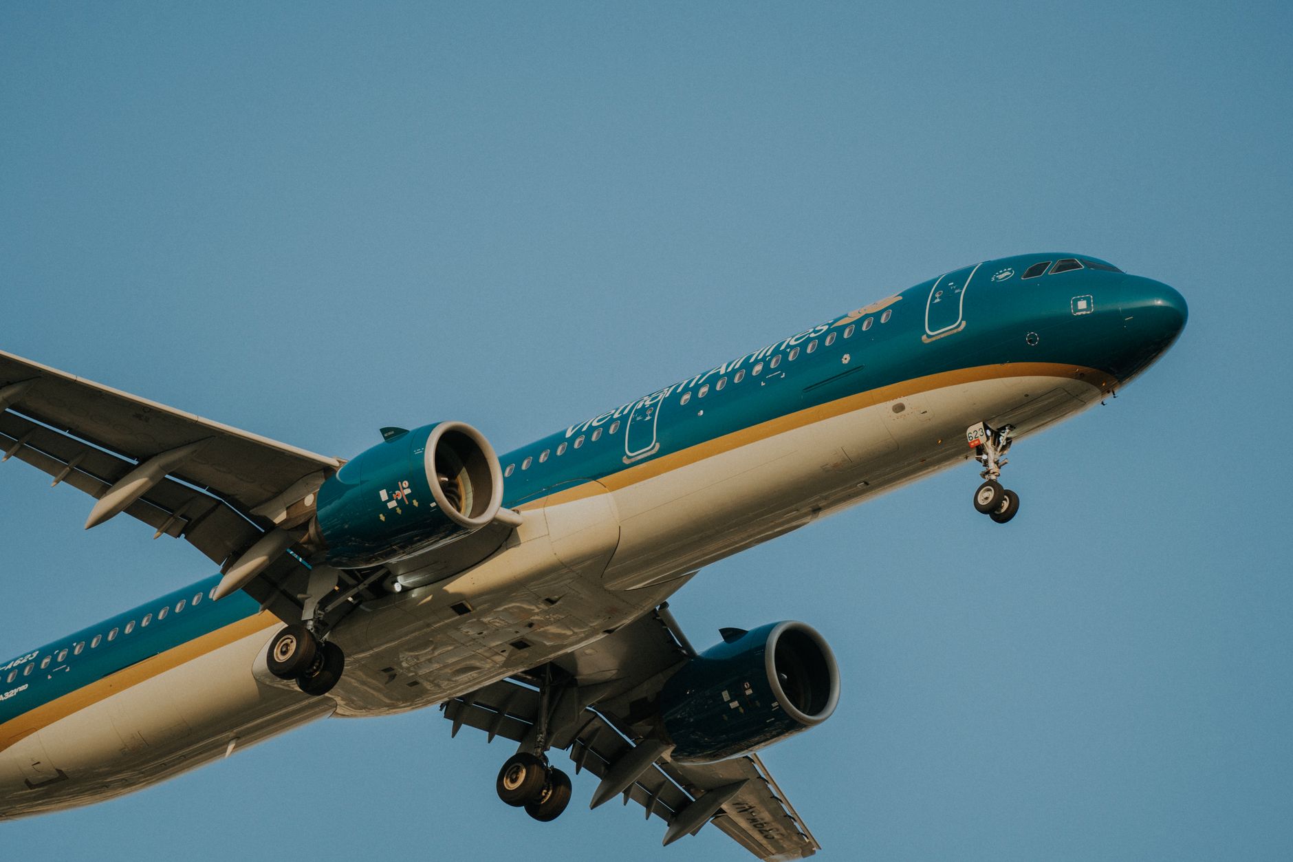 Vietnam Airlines Ticket Prices 2026: Latest Price List and Tips for ...
